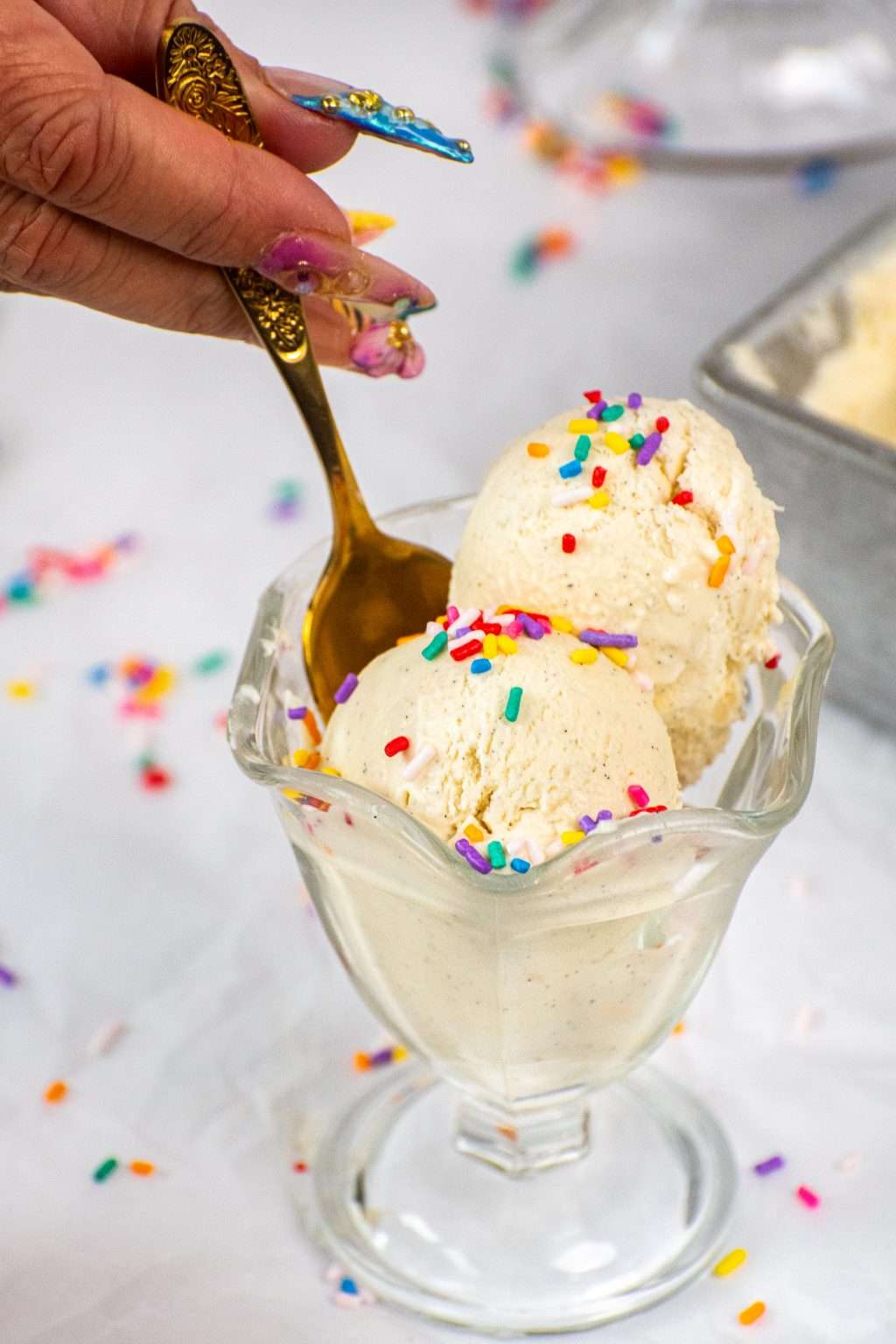 No Churn Vanilla Bean Ice Cream (Super Creamy & Easy)